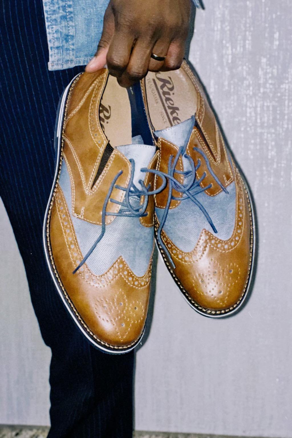 V & A Bootery Locally owned shoe store – V&A Bootery INC